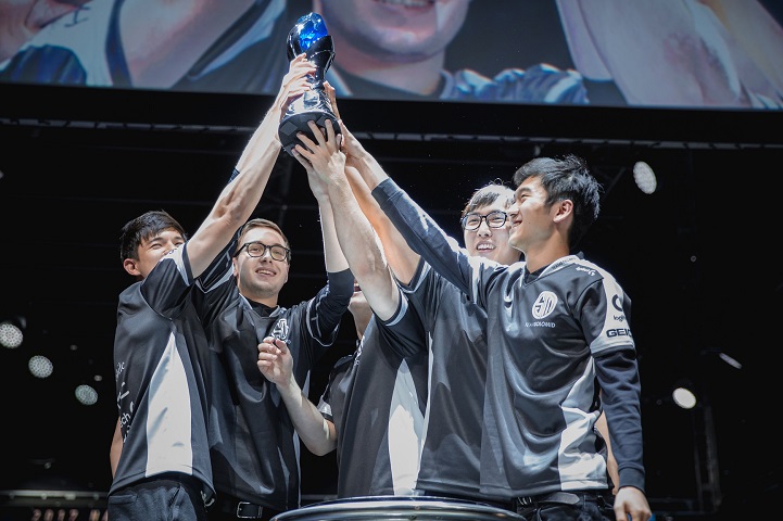 LoL - Quelles équipes aux playoffs LCS NA ? - S8 - Breakflip